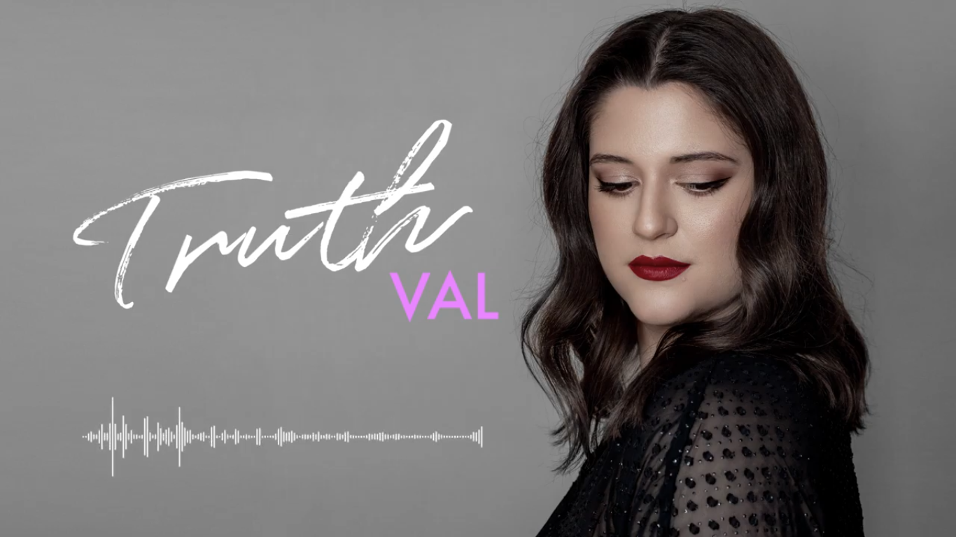 Val presenta su sencillo debut "Truth"