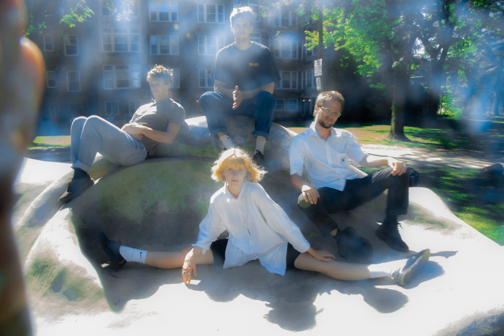 Slow Pulp comparte su nuevo sencillo "Falling Apart"