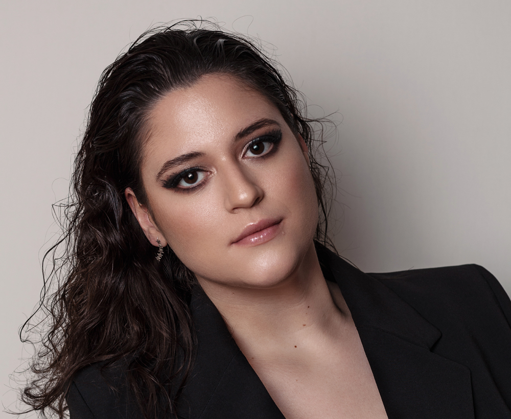 VAL llama a olvidar el dolor en nuevo sencillo “Forget”