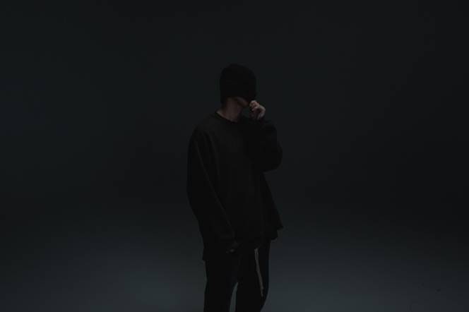 NF, el rapero detrás de la éxito "Let You Down", anuncia su nuevo ...