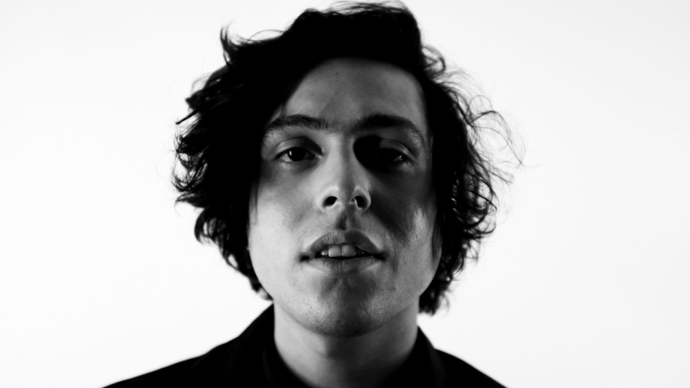 Carlos Colosio evoca la nostalgia con su primer sencillo, "por qué está ...