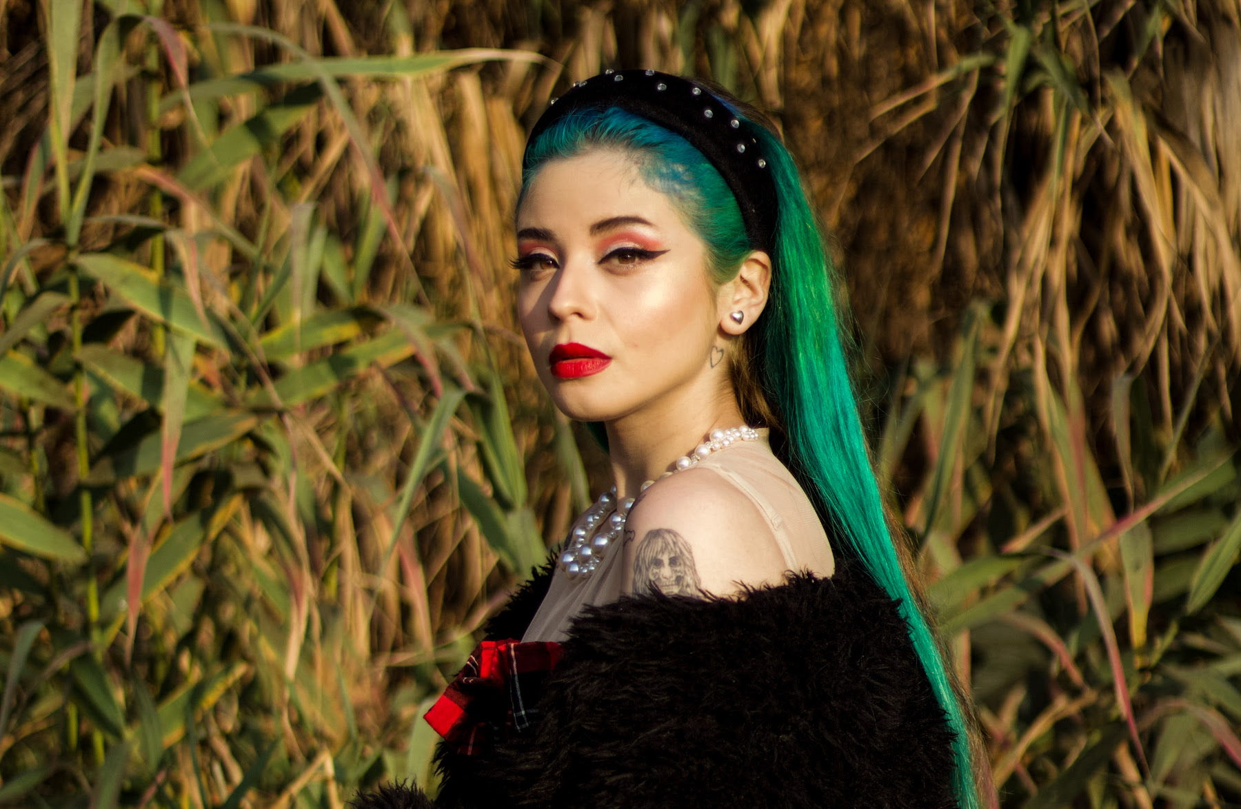 Leen, la artista y productora presenta "Karma" su nuevo sencillo