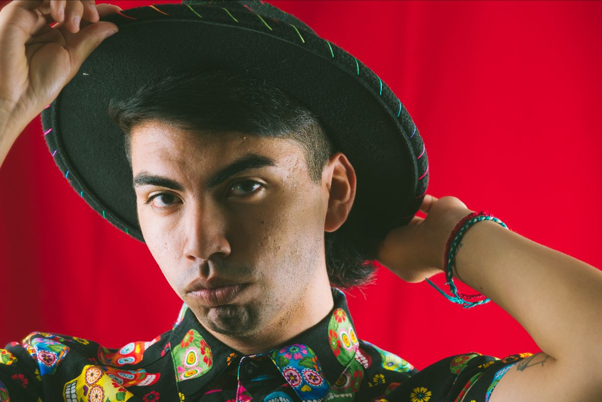 Nostalgia pop: Chico de Neón regresa con "22"