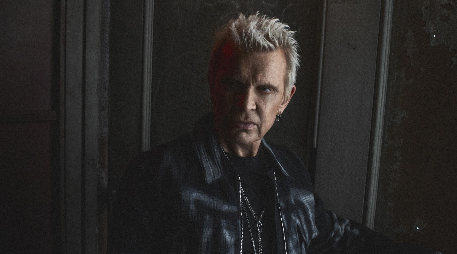 Billy Idol estrenó el EP “The Cage” junto a un nuevo videoclip "Running ...