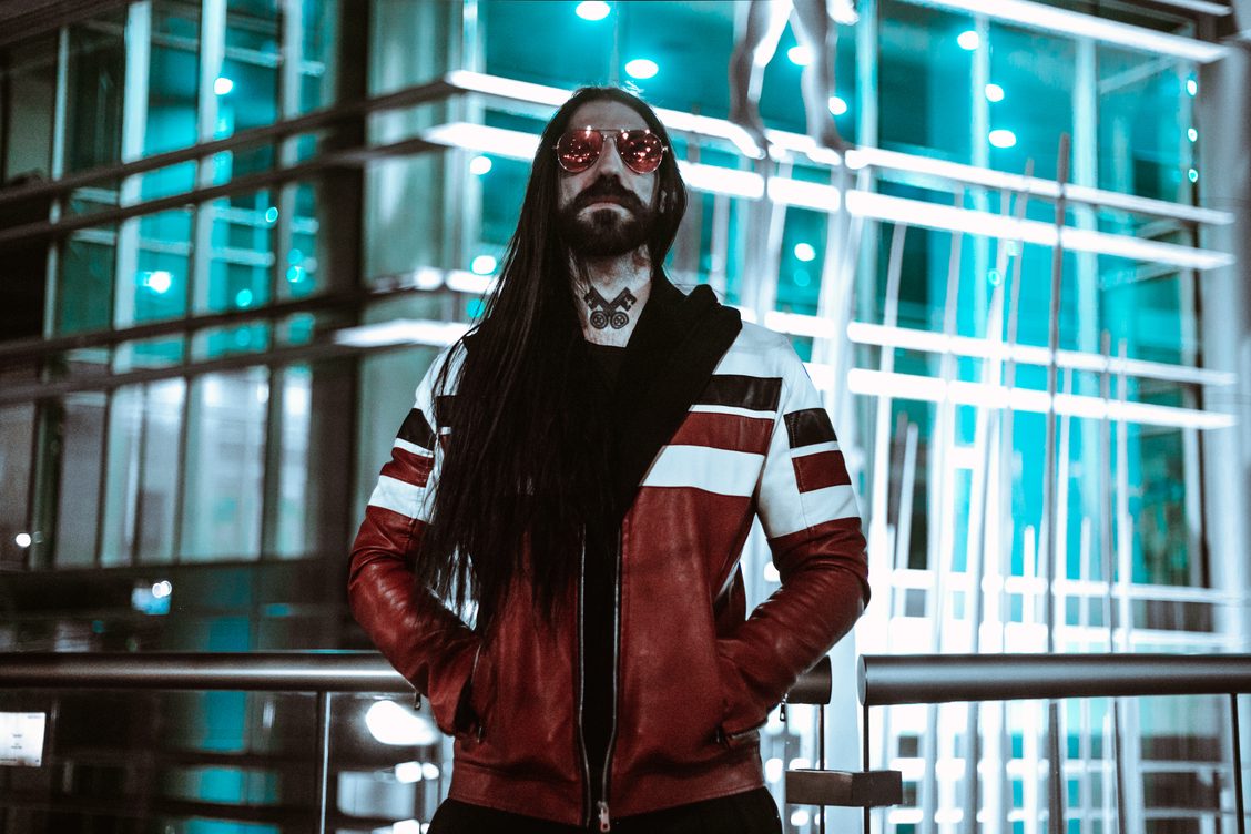 Pasternak estrena álbum debut con proyecto Synthwave