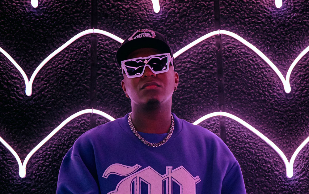 Venesti arrasa con su nuevo sencillo “Pura maldad”