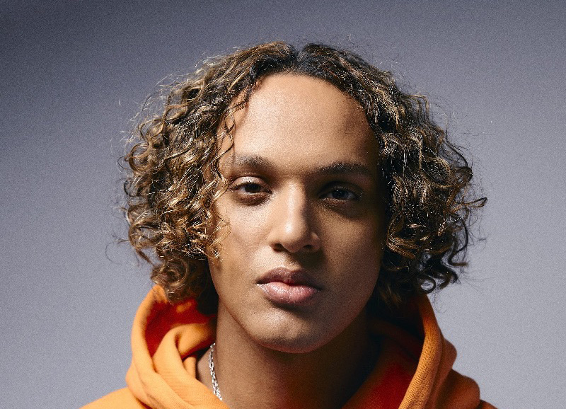 Brando se adentra más al género dance y lanza "Burn It Down"