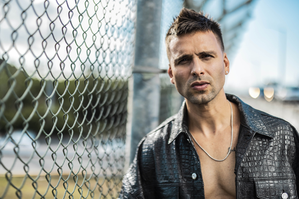 Christian Daniel regresa con 'Tu Salida', una balada pop que cautiva ...