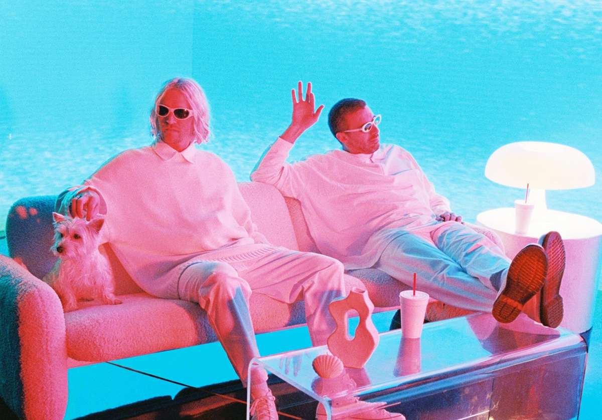 NEIL FRANCES presenta su nuevo y energético álbum 'It's All A Bit Fuzzy'