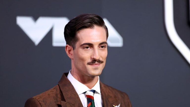 Damiano David nos comparte una versión del éxito mundial de Mark Ronson ...