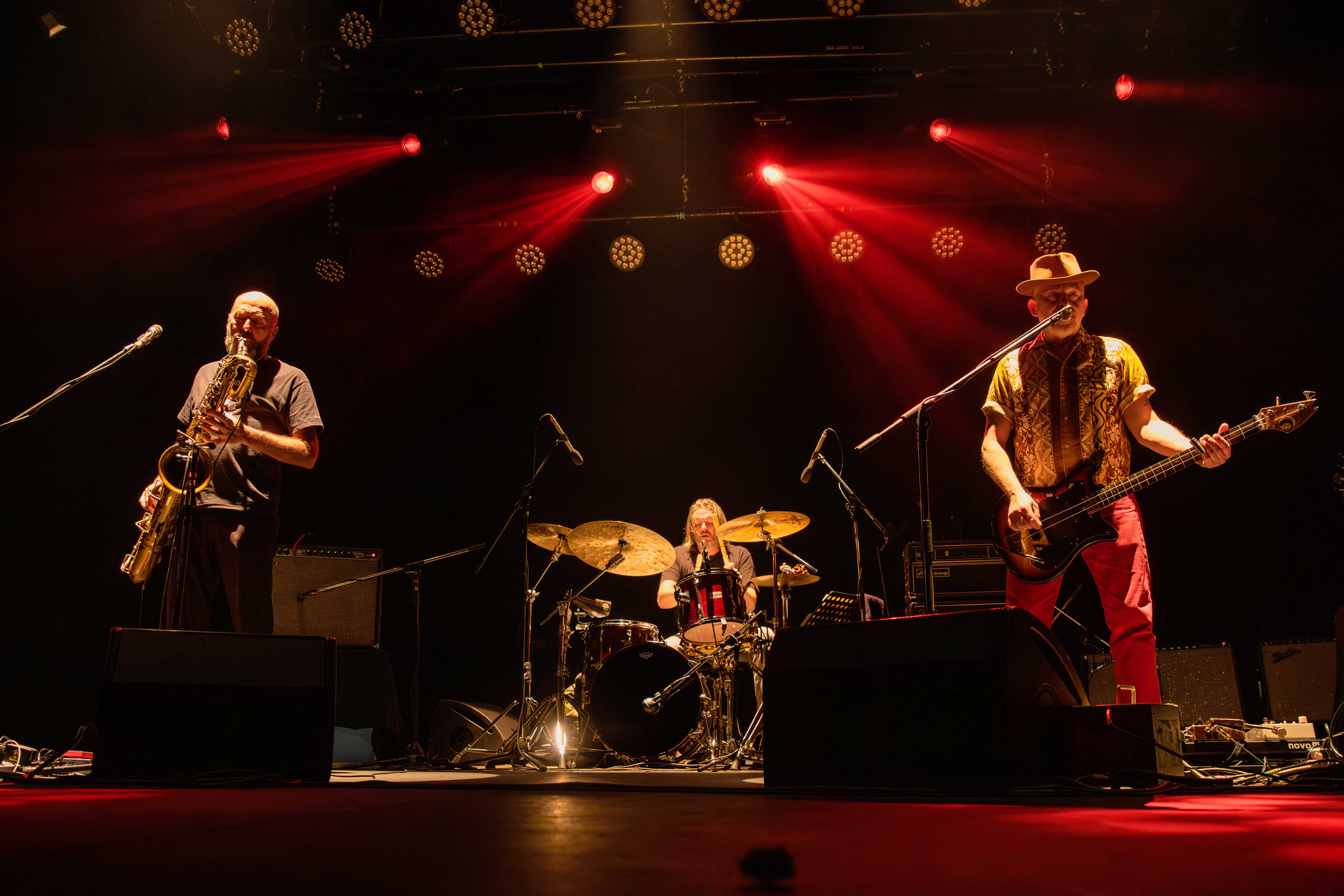 Vapors of Morphine en Chile: Escapando de la noche