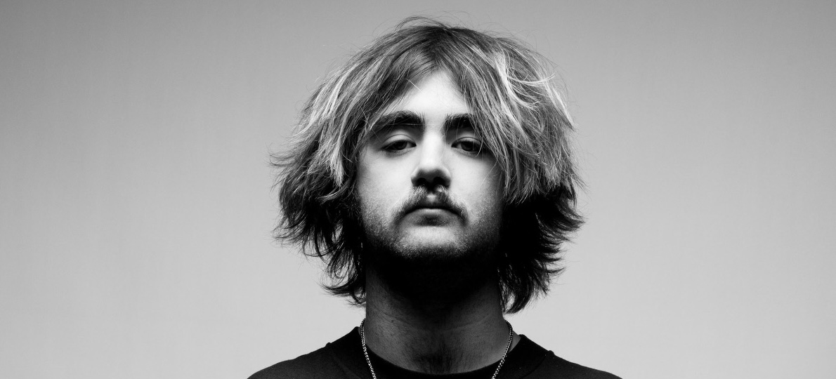 julian maas se prepara para el lanzamiento de su álbum debut y presenta ...
