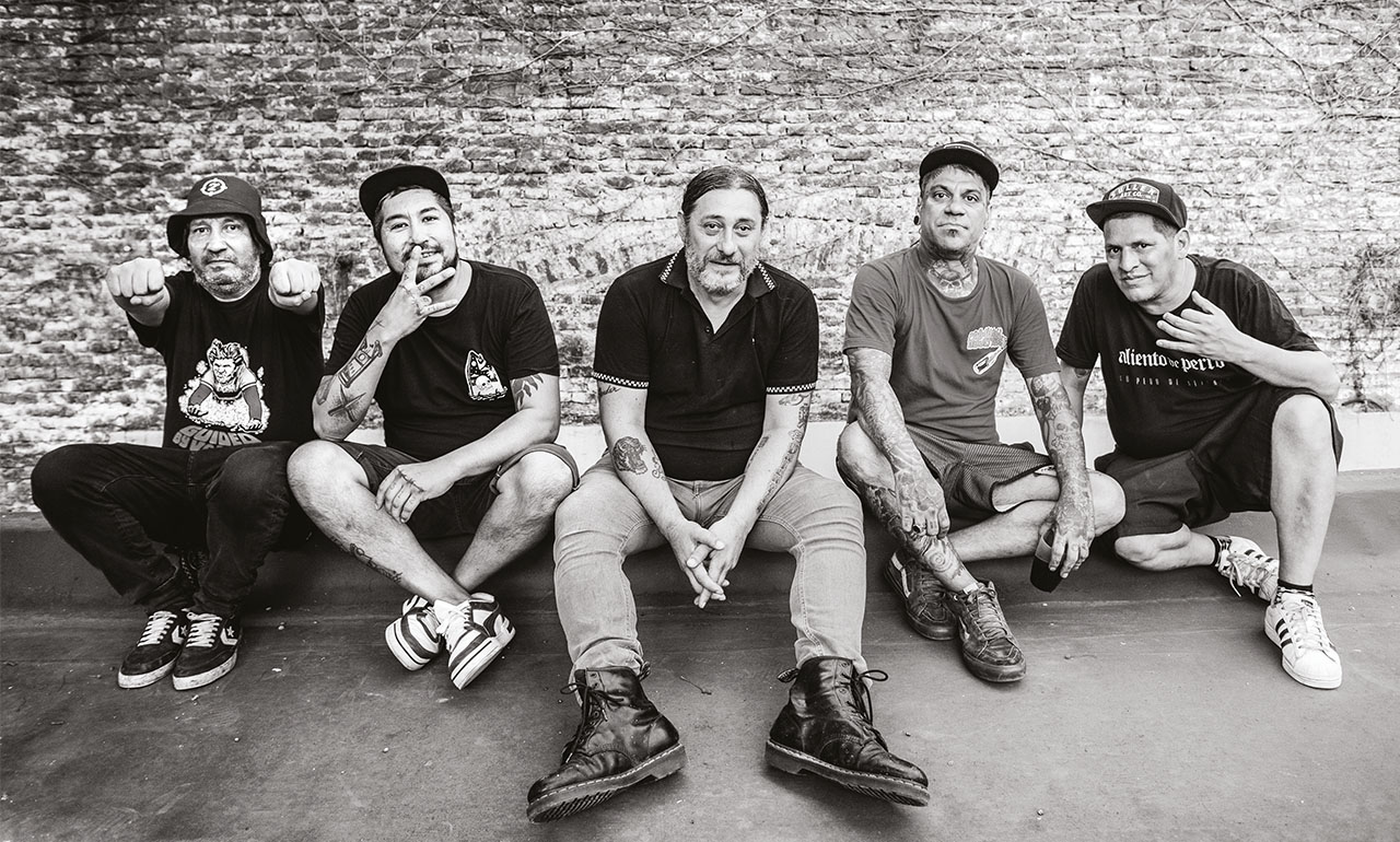2 Minutos regresa a Chile con su potente punk rock en el Teatro Caupolicán