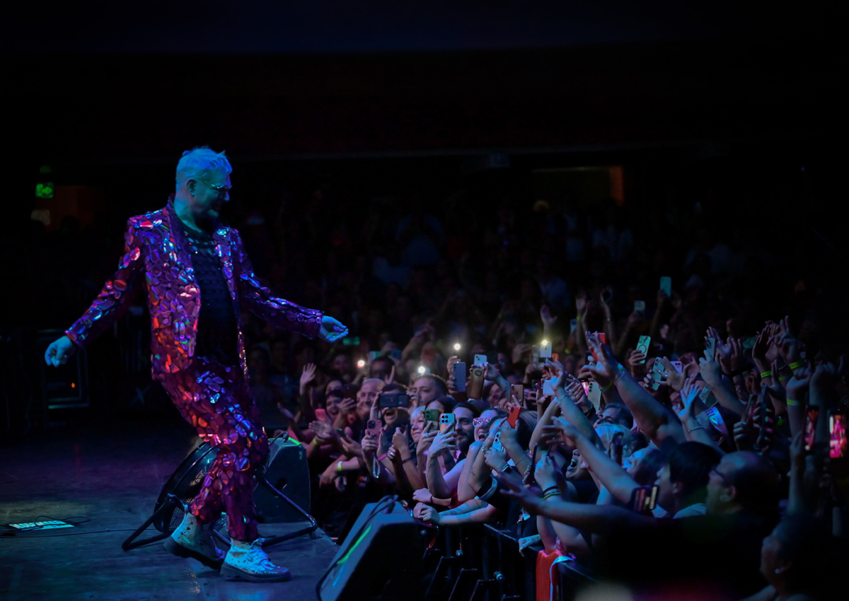 Andy Bell en Santiago: bailar también es un acto de verdad