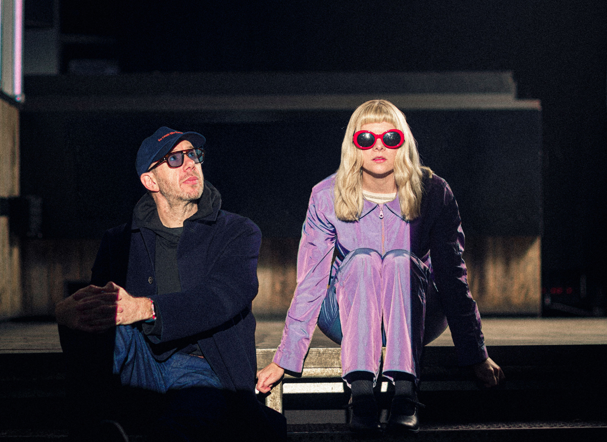 TOMORA lanza su nuevo sencillo "SOMEWHERE ELSE"