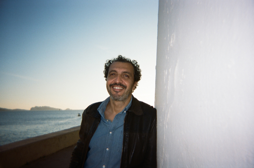 Kid Francescoli anuncia su nuevo álbum 'A Kind Wave' junto con el ...